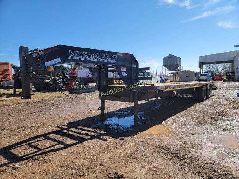 2004 Parker Performance dual tandem GN Trailer 24ft with 5' dove. WITH ...