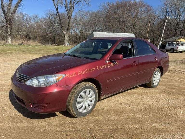 2005 Toyota Camry Vin 4T1BE32K05U406494 Miles showing 309,973 Engine I4 ...