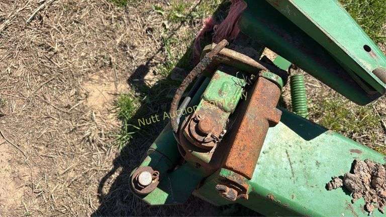 Row markers Model DH1210 - Nutt Auction