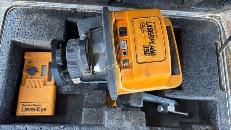 Spectra Precision Laser plane 350 Laser Level with Case and Level-Eye ...