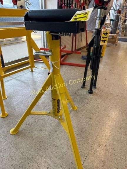 Sumner Pipe Jack Stand, Model 781300, Capacity 2,500 lbs, 49" Height ...