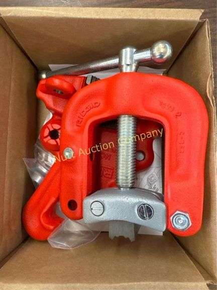 RIDGID 21A Bench Yoke Vise, Model 40080, 1/8"-2" Capacity - Nutt Auction