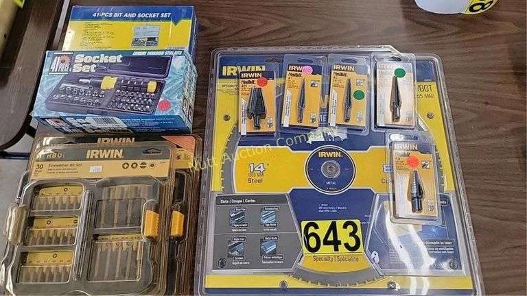 Irwin Tool Set: Sockets, Screwdriver Bit, Saw Blade - Nutt Auction