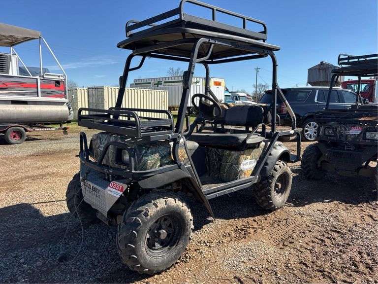 Bad Boy Golf Cart - NON -RUNNING Per seller, possible computer issues ...