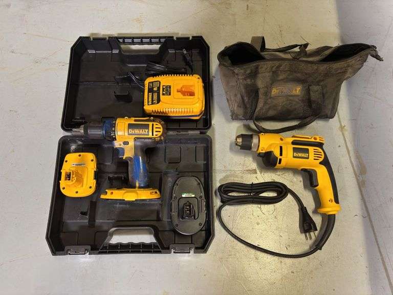 DeWalt DC720 Cordless Drill w/ Battery, Charger & Carry-Case & DeWalt ...