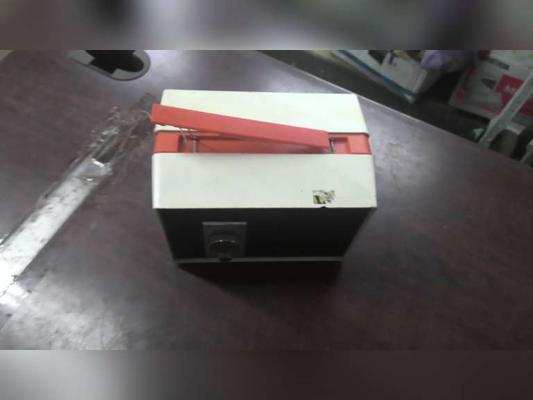 MAYFAIR 8 TRACK PLAYER - #1 Online Auctions LLC