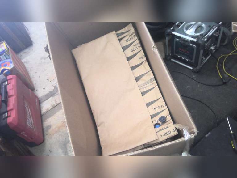 NEW SUPERFLOW INFLATION SYSTEM BAGS - #1 Online Auctions LLC