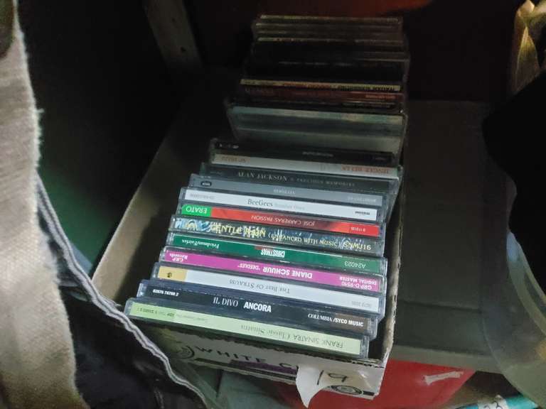 LOT OF CD - #1 Online Auctions LLC