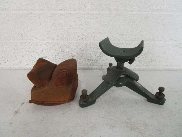 Cast Aluminum & Leather Bag Gun Rests - Oberman Auctions