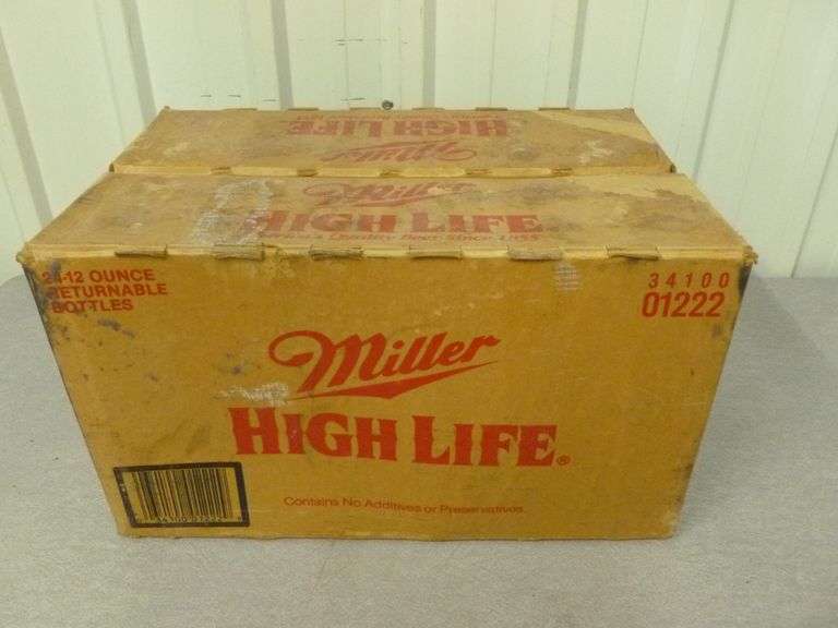 Vintage Miller Returnable Bottle Beer Case - Oberman Auctions