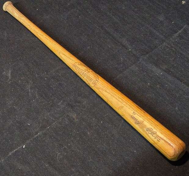16" Vintage Louisville Slugger, Tony Oliva - Oberman Auctions