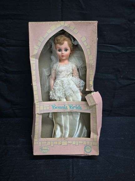 Vintage Bonnie Bride Doll - Oberman Auctions