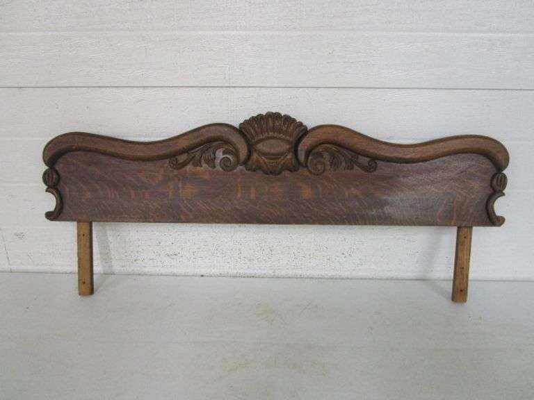 Carved Quarter Sawn Oak Sideboard Crest - Oberman Auctions