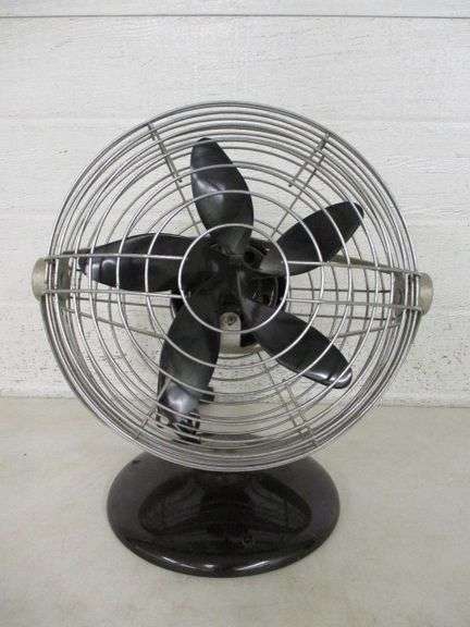 Vintage Roto Beam 10" 2 Speed Table Fan - Oberman Auctions