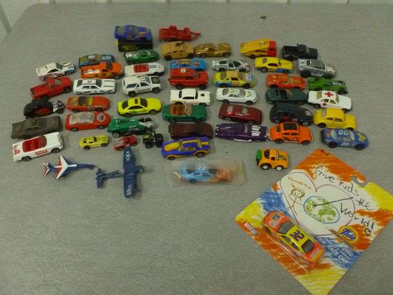 Large Group Of Matchbox Type Cars / Includes Some Vintage Cars ...