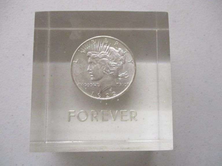 1922-D Peace Silver Dollar - Unc., Encased In Lucite As A Paperweight ...