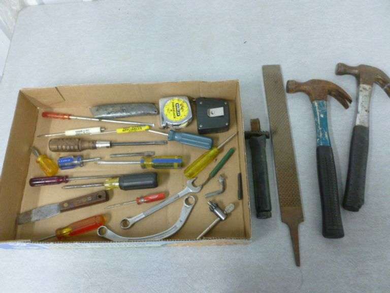 Large Group Of Hand Tools / Jacobs Drill Chuck - Oberman Auctions