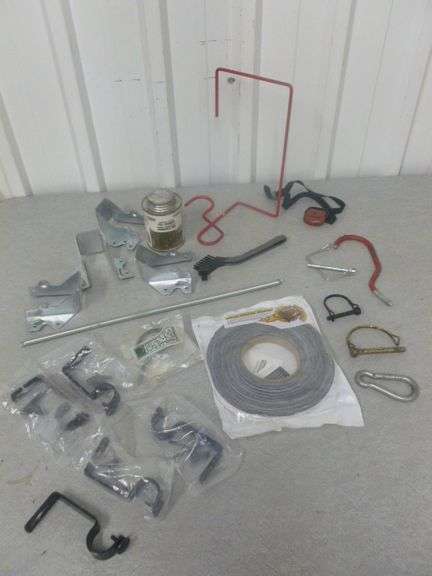 Large Group Of Handyman / Hardware Items - Oberman Auctions