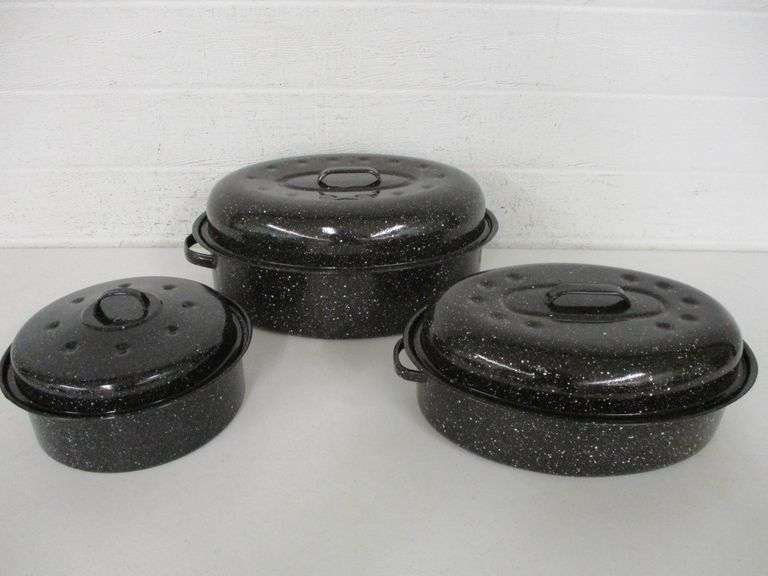 Graniteware Large Oval Roaster, Medium Oval Roaster & Round Roaster ...