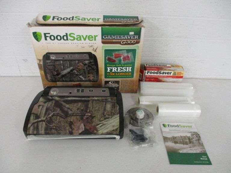 Foodsaver Gamesaver Bronze G300 w/Bags, Manual & Box - Oberman Auctions