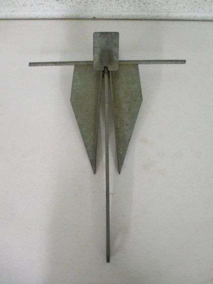 4 Lb. Digger Anchor - Oberman Auctions