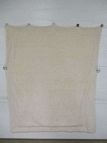 Faux Lamb's Wool & Fleece Blanket - Oberman Auctions