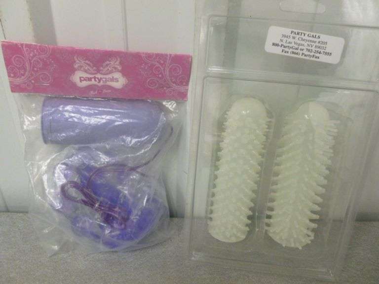 New Party Gals - Personal Toys - Oberman Auctions