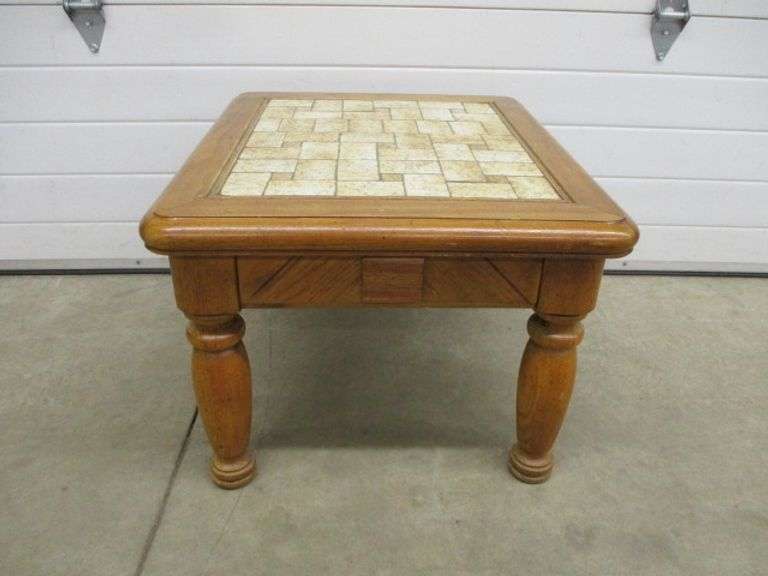 Oak Tile Top End Table - Oberman Auctions