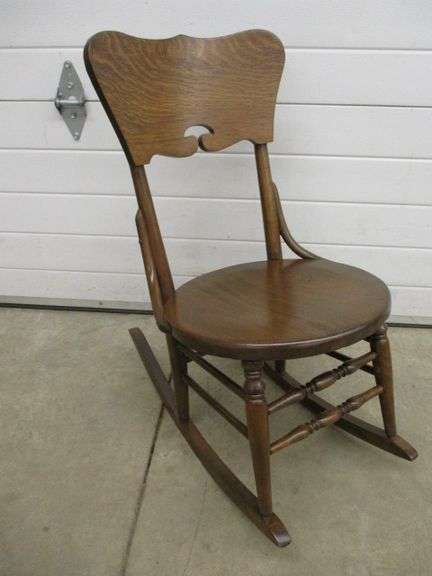 Oak & Maple Fan Back Sewing Rocker - Oberman Auctions