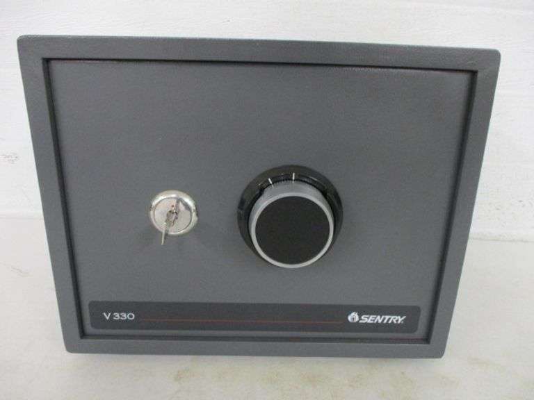 Sentry V330 Combo & Key Safe - Oberman Auctions