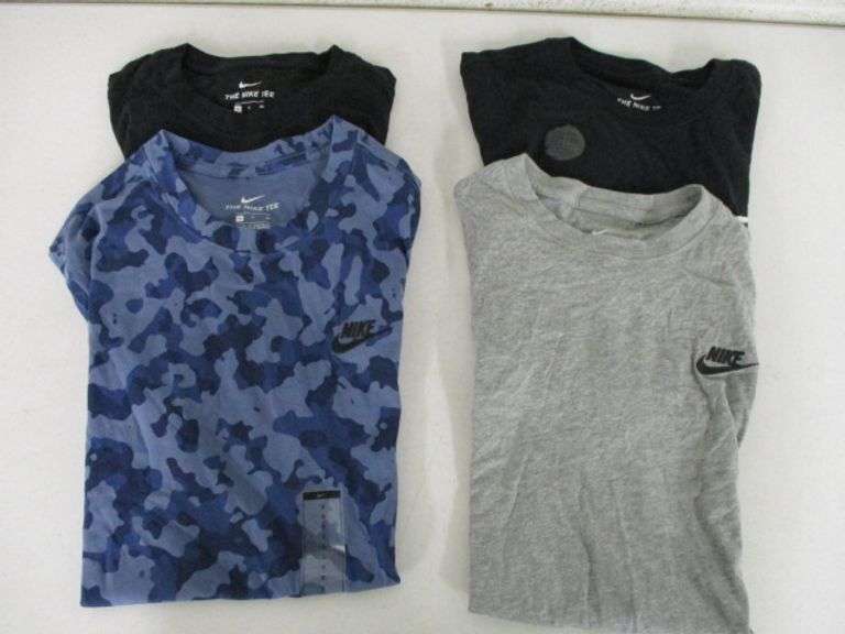 4 - Nike Small Tee Shirts - New - Oberman Auctions