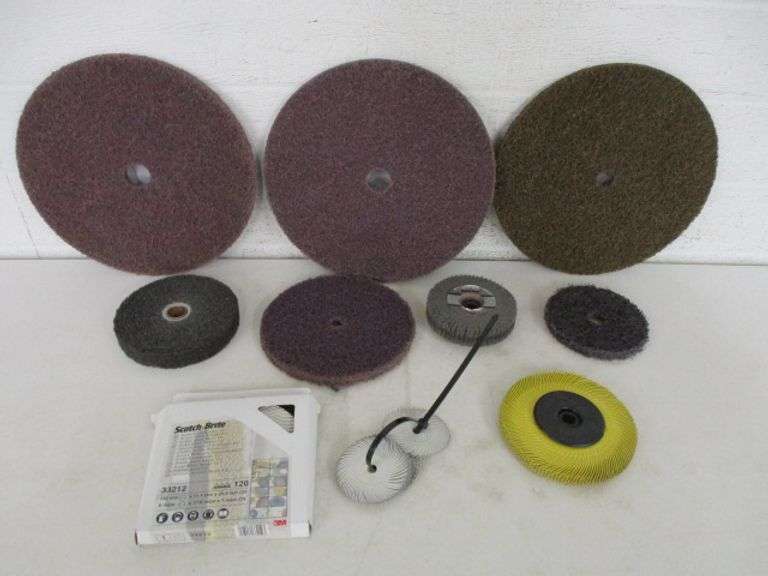 Assortment of Various Size Scotch Brite Wheels - Oberman Auctions