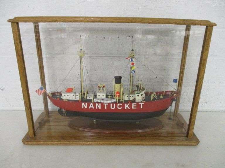 1/8 Scale Nantucket Lightship LV 112 Model In Oak & Lexan Case w ...
