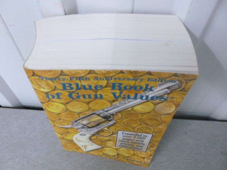 Blue Book Publications - Gun Values Book - 25th Anniversary Edition ...