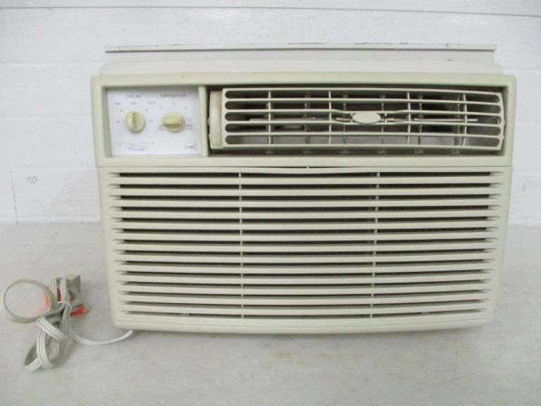 Electrolux 5200 BTU Window Air Conditioner - Oberman Auctions
