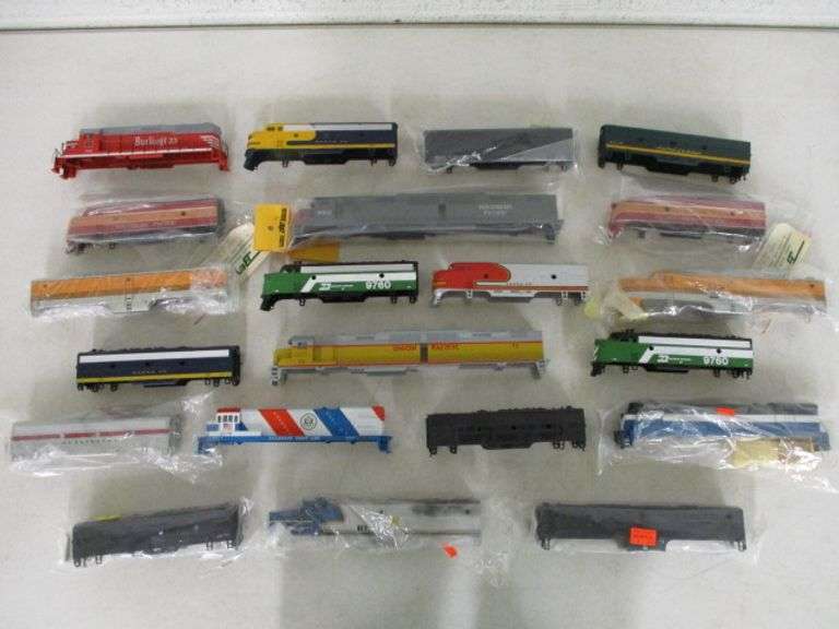 HO (21) Various Decorated & Undecorated Model Locomotive Cabs - Oberman ...