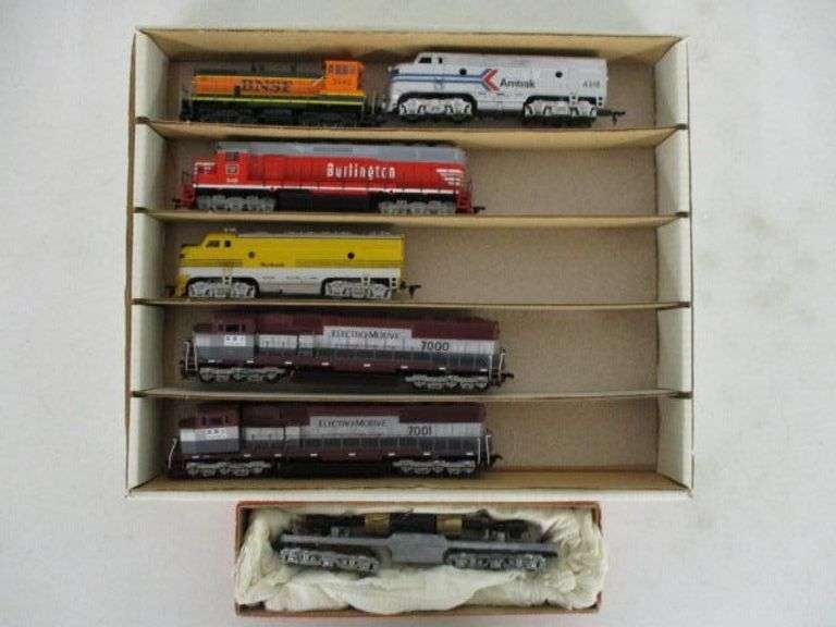 HO BNSF SW1500, Amtrak F9-A, Burlington SD45 (Dummy), D & RG F9-A, (2 ...