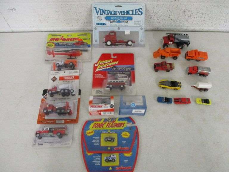 21 - Boley, Ertl, Johnny Lightning, Hot Wheels & Other Diecast Vehicles ...