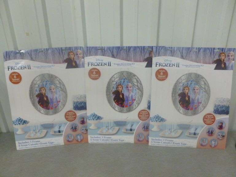 (3) New Disney Frozen II Frame Decorating Kits - Oberman Auctions