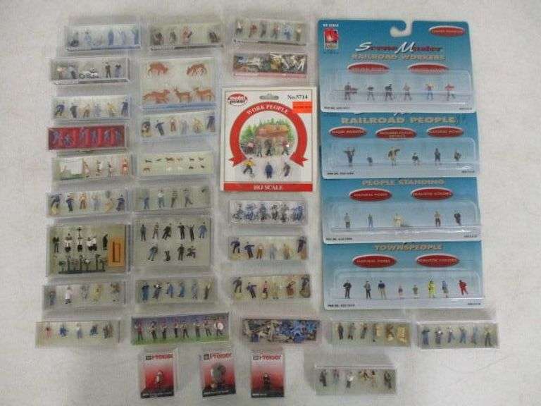 HO (31) Packages of Preiser, Life Like & Faller People, Animal & Object ...