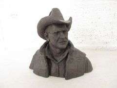 7 - Wood Or Cast Figures - Oberman Auctions