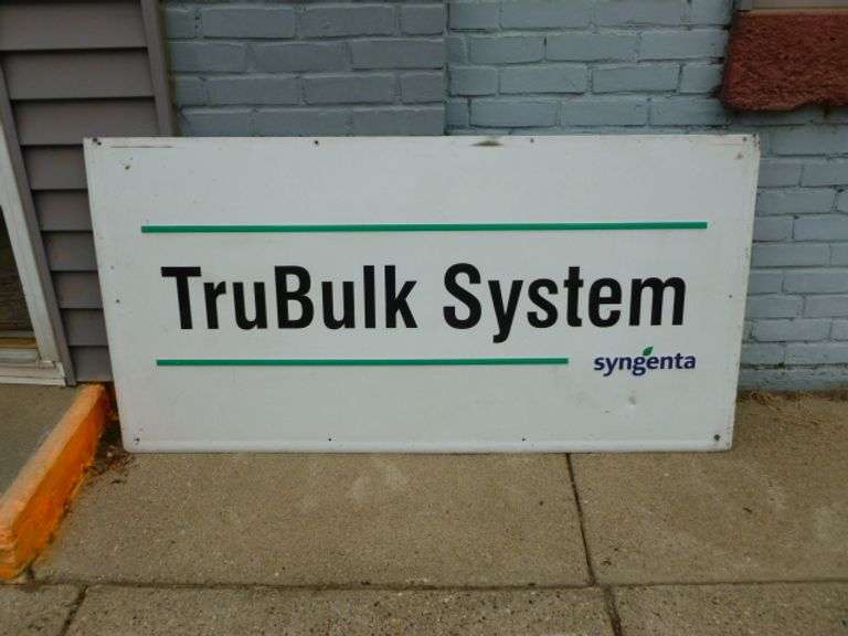 Johannes Auctions - Eden Valley #51 Die Cast, Murano, Ninja Grill ...