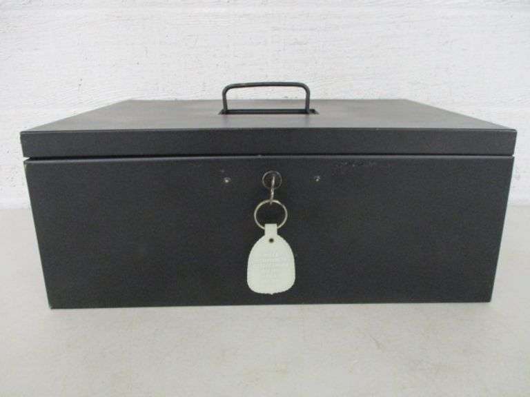 Steel Lock Box w/Key - Oberman Auctions
