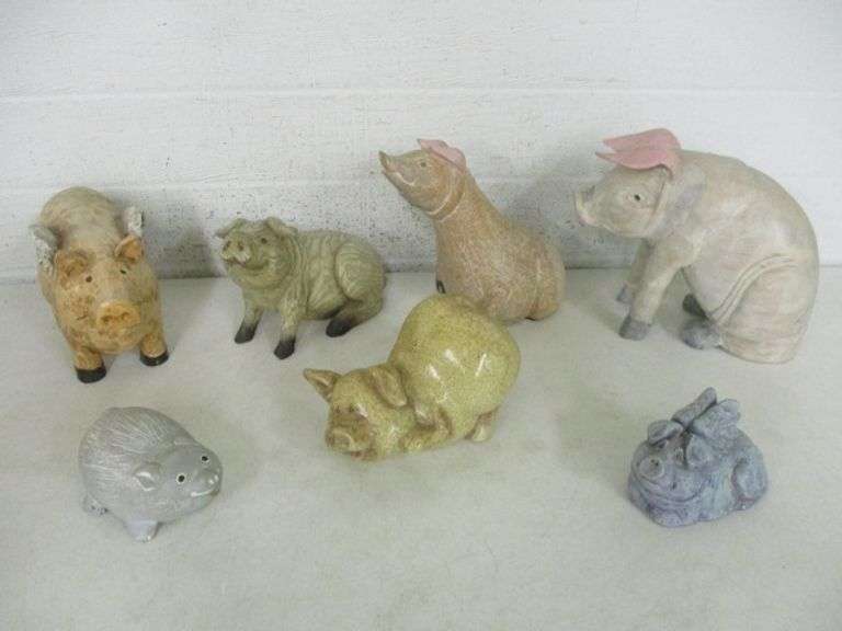 7 - Wood, Pottery & Plastic Pig Figures - Oberman Auctions