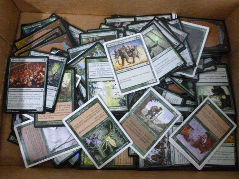 Large Group Of Collectible Magic The Gathering Cards - Oberman Auctions