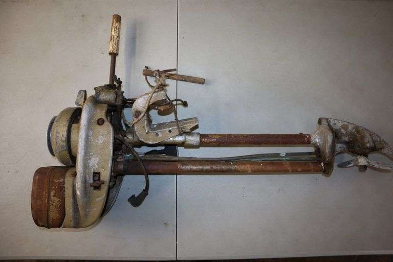 Neptune Model WC1 Boat Motor Muncie Gear Works - Pacific Auctions And ...
