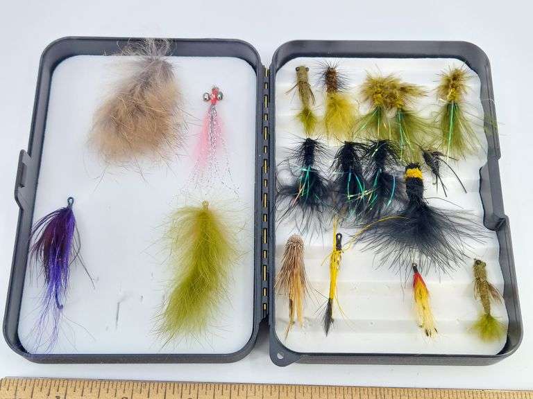Gorsuch Outfitters Vail, Colorado Fly Box – Assorted Streamer, Woolly ...