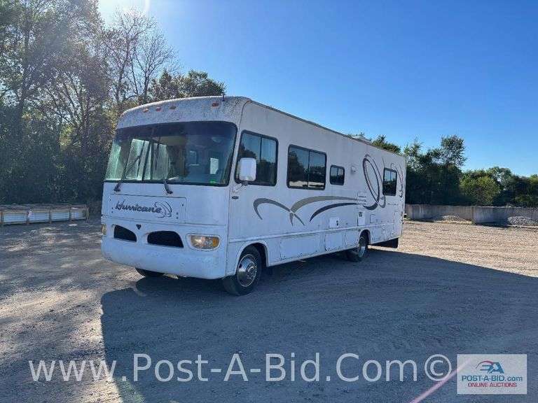 2003 Southwind Hurricane Class A 30' Motorhome With Ford V-10 Motor, 53 ...