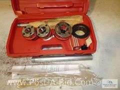 Pipe Threading Kit, 5 Piece Set By Central Forge In Case. - Elsenpeter ...
