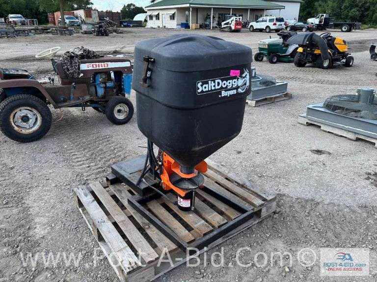 Salt Dog Salt Spreader With Controller. - Elsenpeter Auctions & Real ...